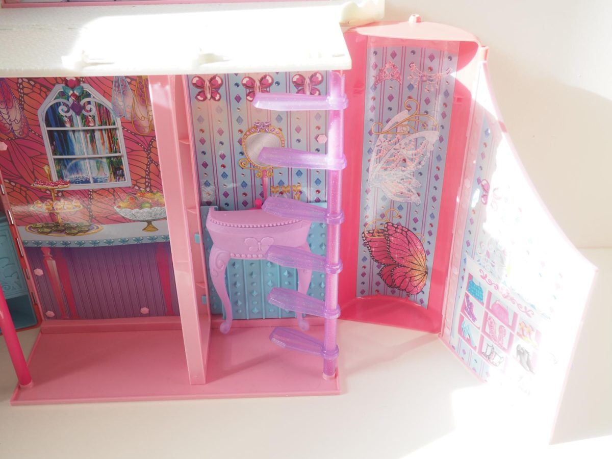 Barbie maja - Väike Kummut